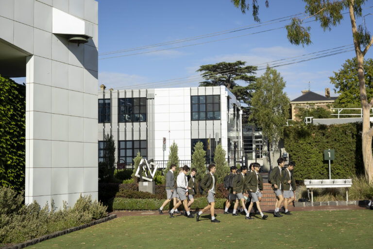 Apply - Trinity Grammar School